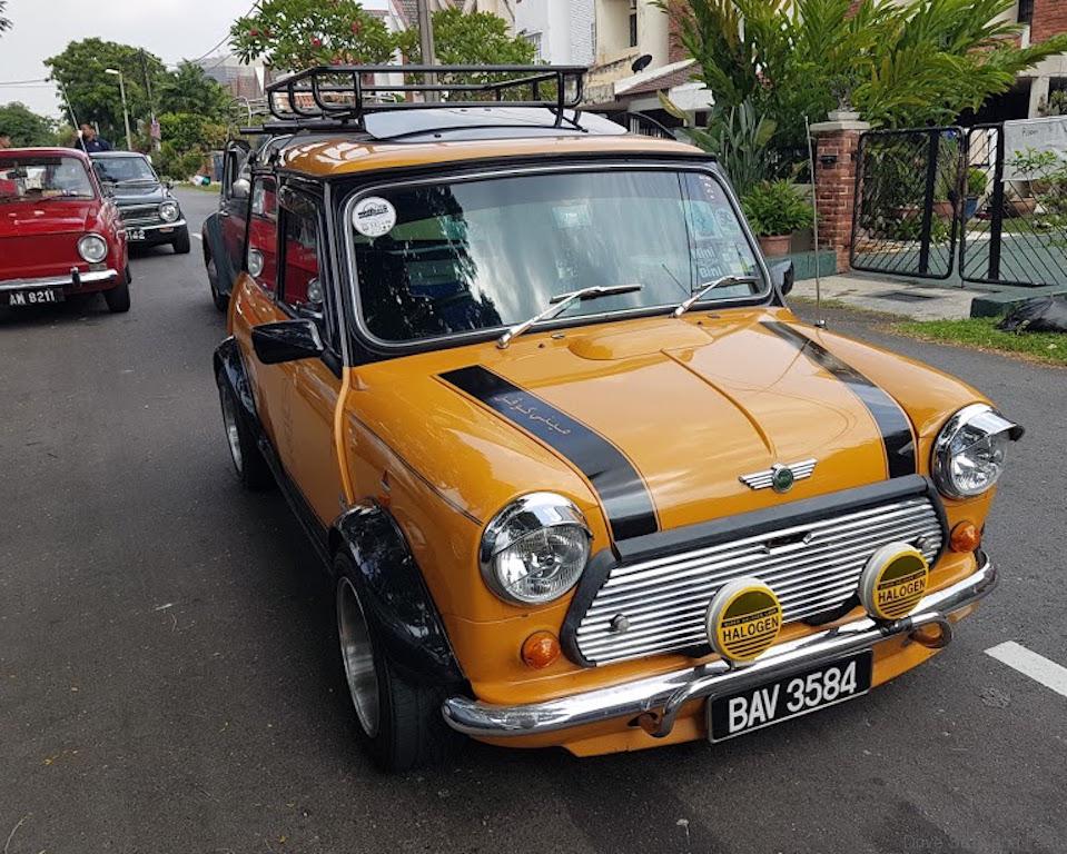 Classic car owners honour Merdeka celebrations - Automacha
