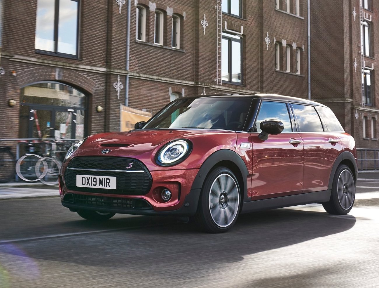 Mini Clubman Gets A Nip & Tuck - Automacha