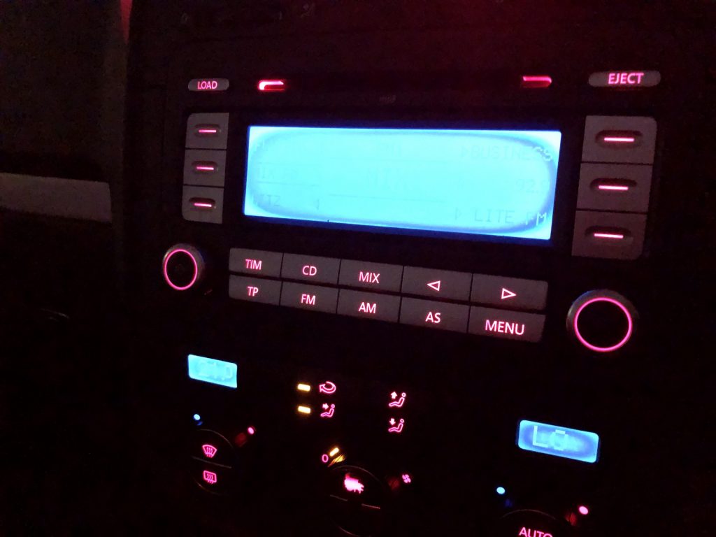 Can My VW Golf Mk5 Radio Display Be Repaired? - Automacha