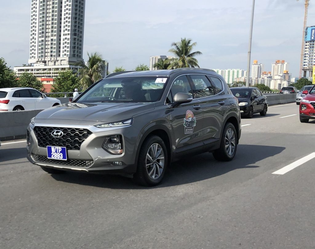Hyundai Santa Fe 2019 model test driven in the wild - Automacha