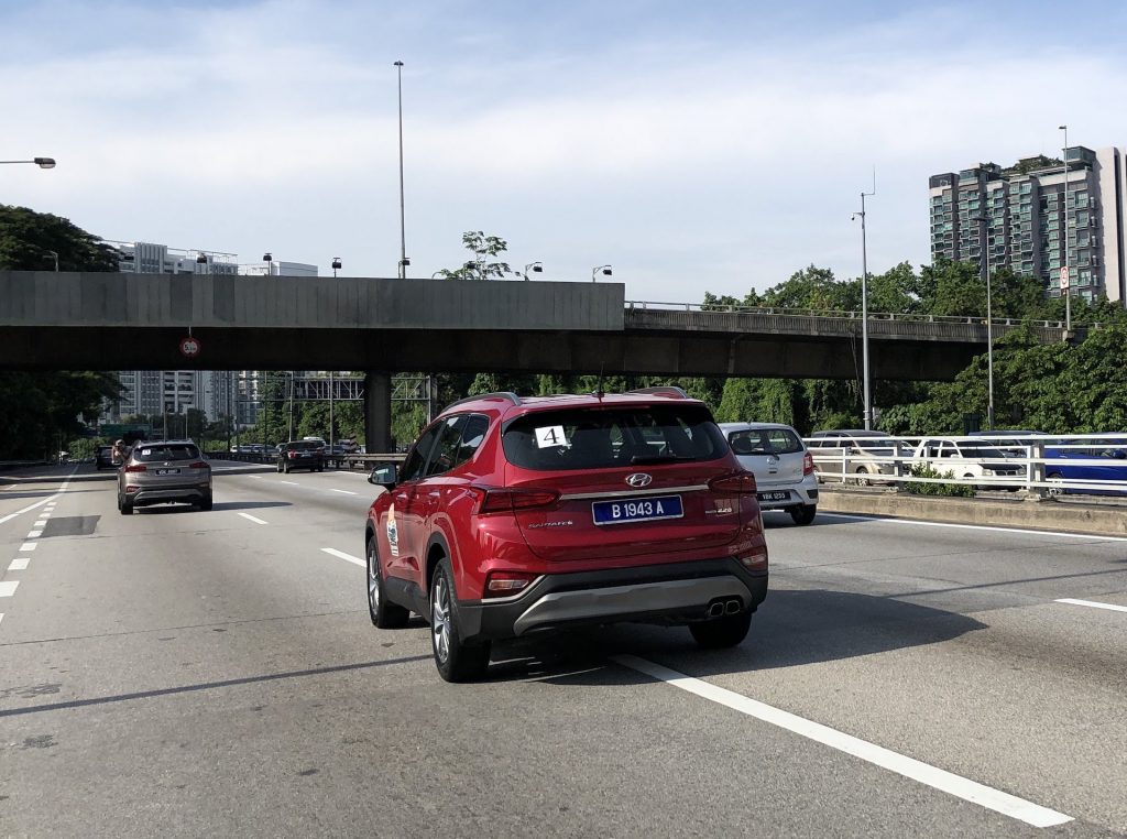 Hyundai Santa Fe 2019 model test driven in the wild - Automacha