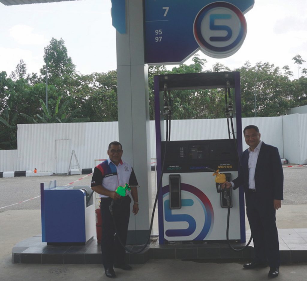 FIVE Fuel Station Sells Petronas, so what makes them special - Automacha