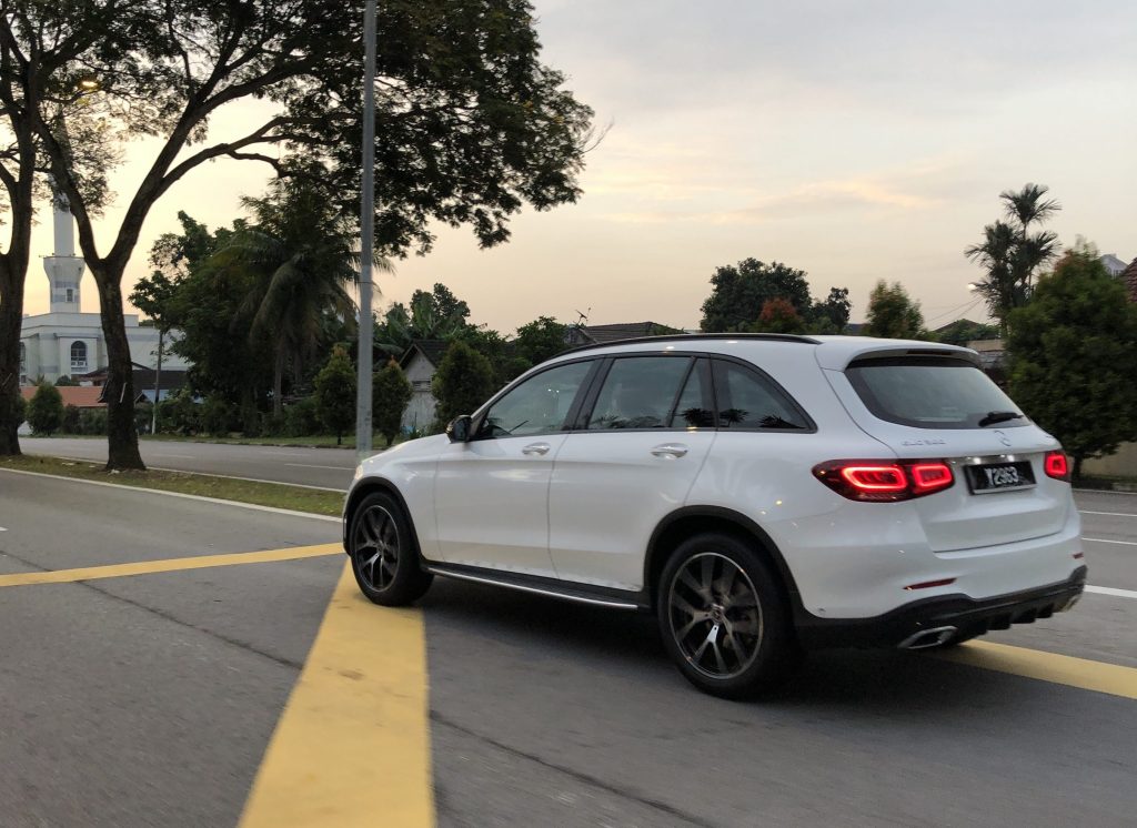 Mercedes GLC300 4-Matic Malaysia test drive review - Automacha