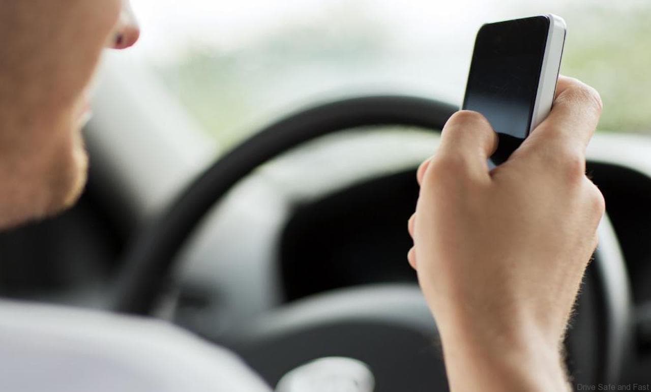 Driving While Using The Phone Will Now Land You In Court - Automacha