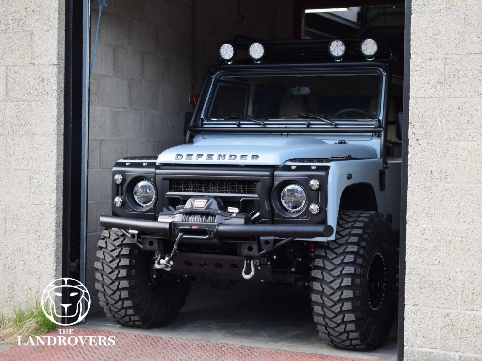 LS V8 Resto-Mod Defender Is The Ultimate Lifestyle 4x4 - Automacha