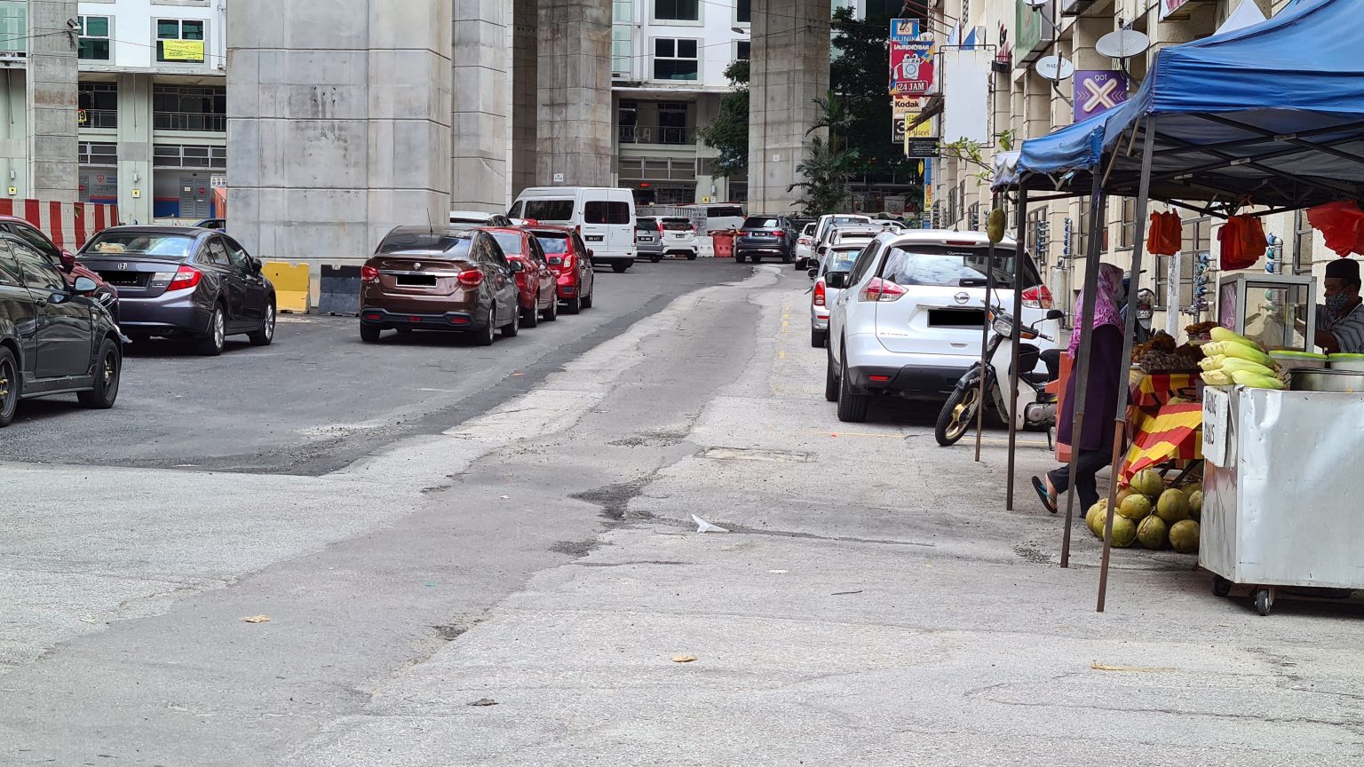 Why Can’t Malaysians Park Properly? - Automacha