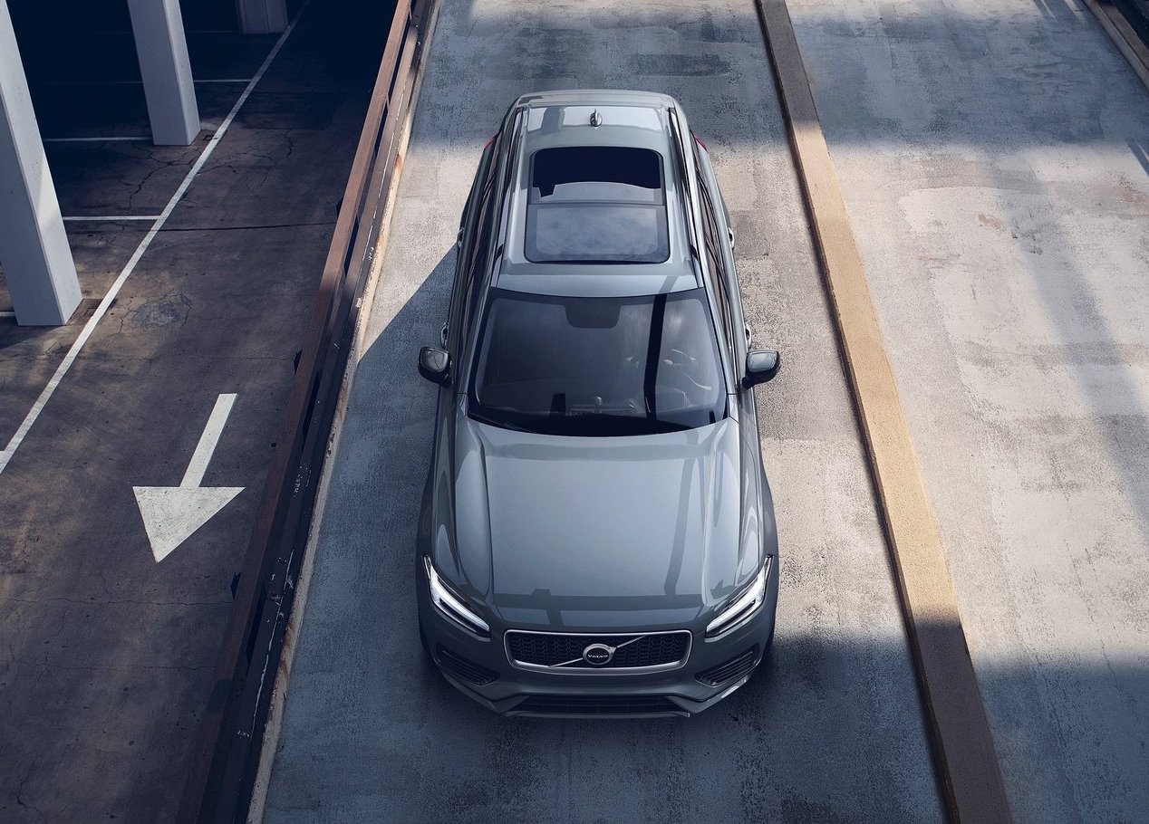 Volvo UK Offers Free Windscreen Chips & Puncture Fixes - Automacha