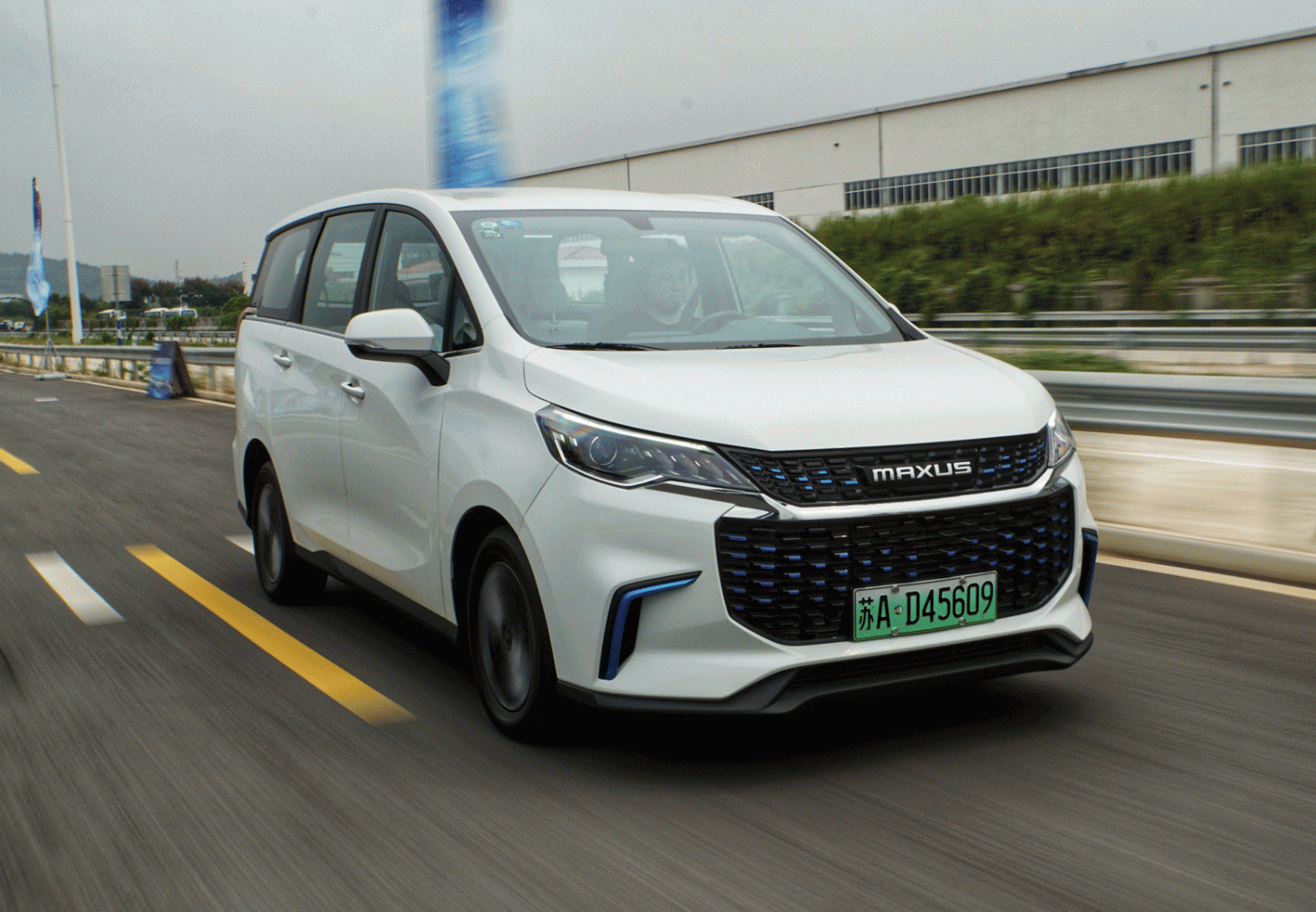 Maxus EUNIQ 5 Is An All Electric 7-Seat MPV - Automacha