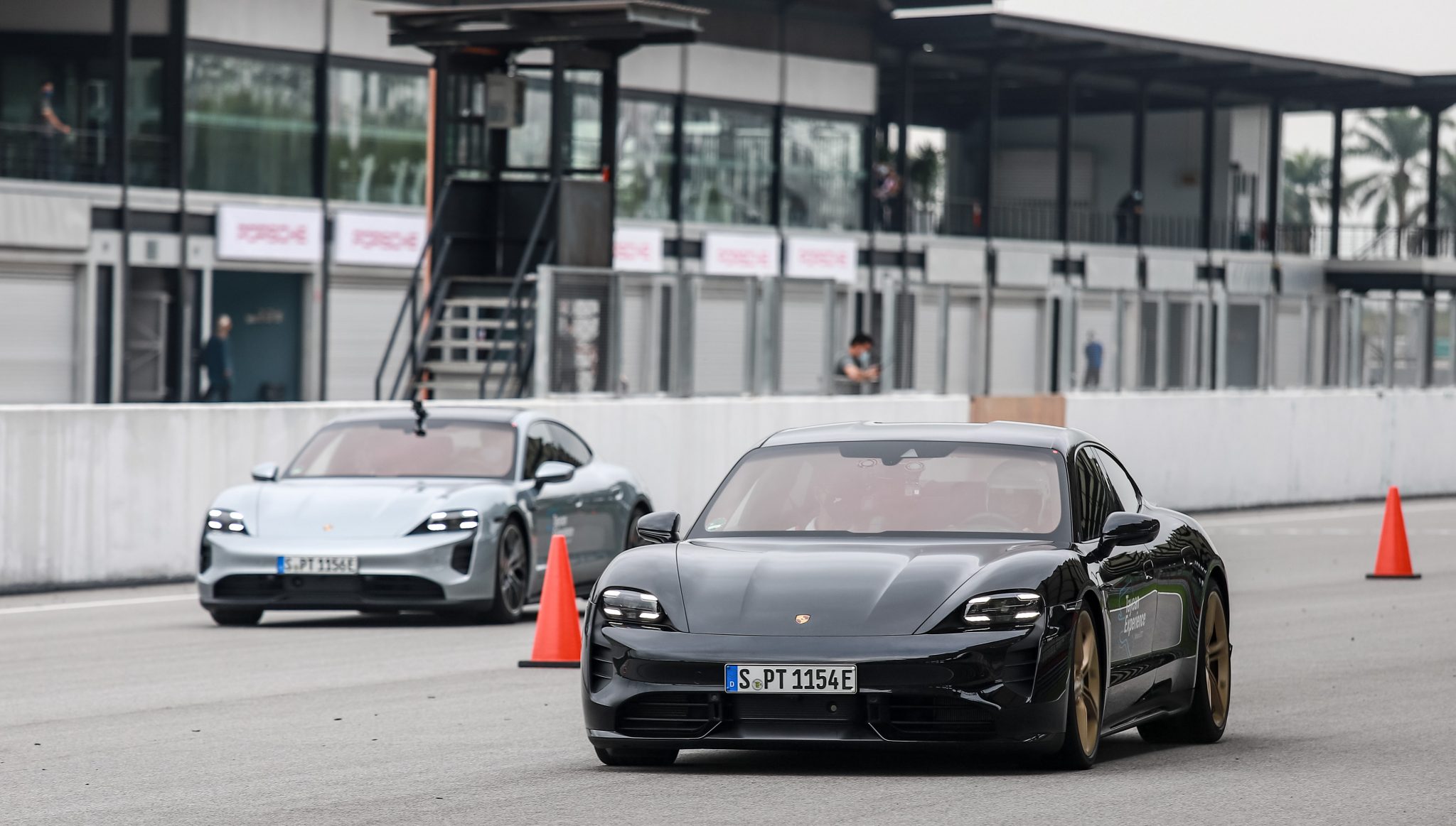 On Track Impressions: Porsche Taycan - Automacha