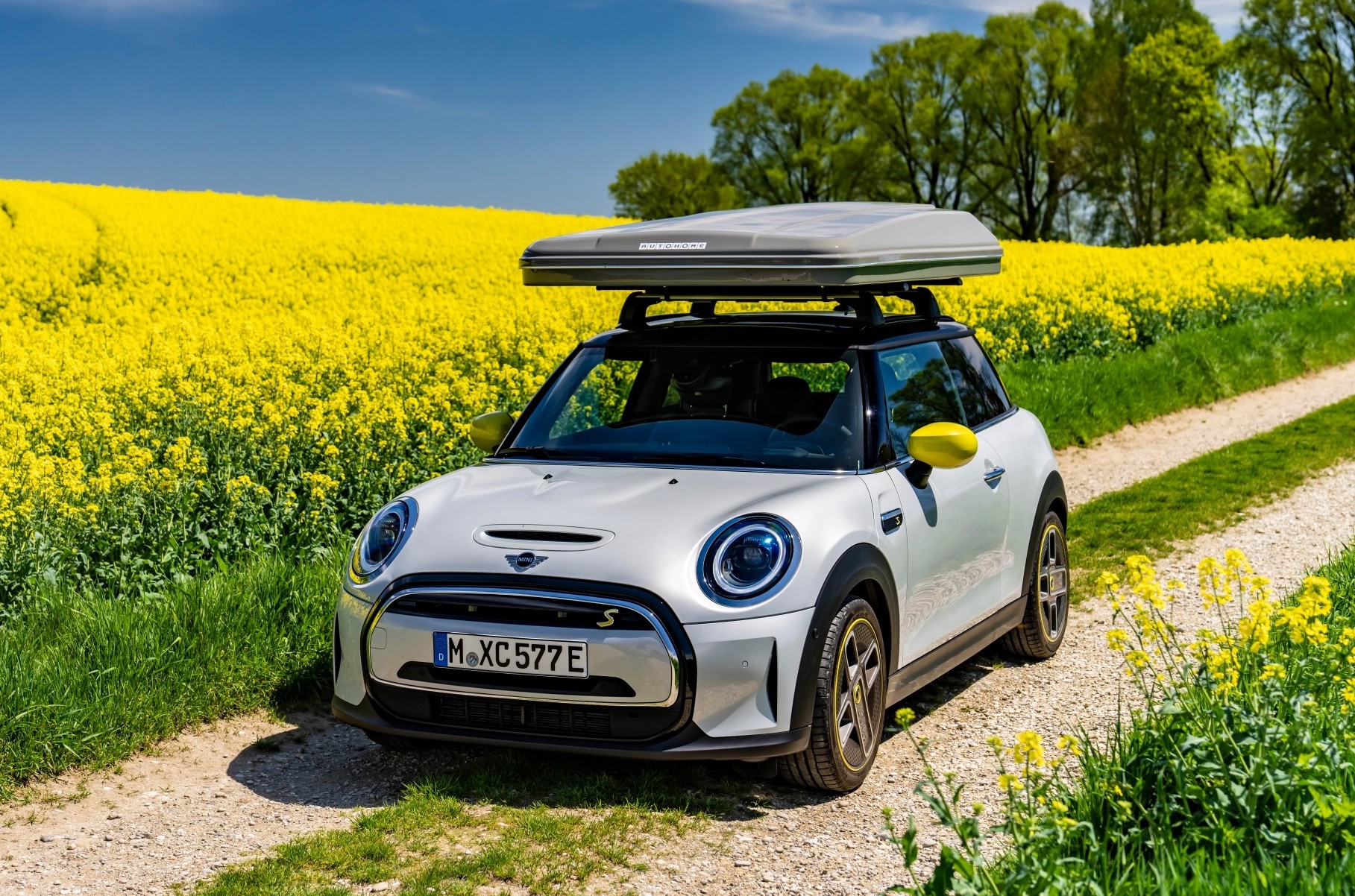 MINI Unveils New Roof Tent For Its All-Electric Cooper SE - Automacha