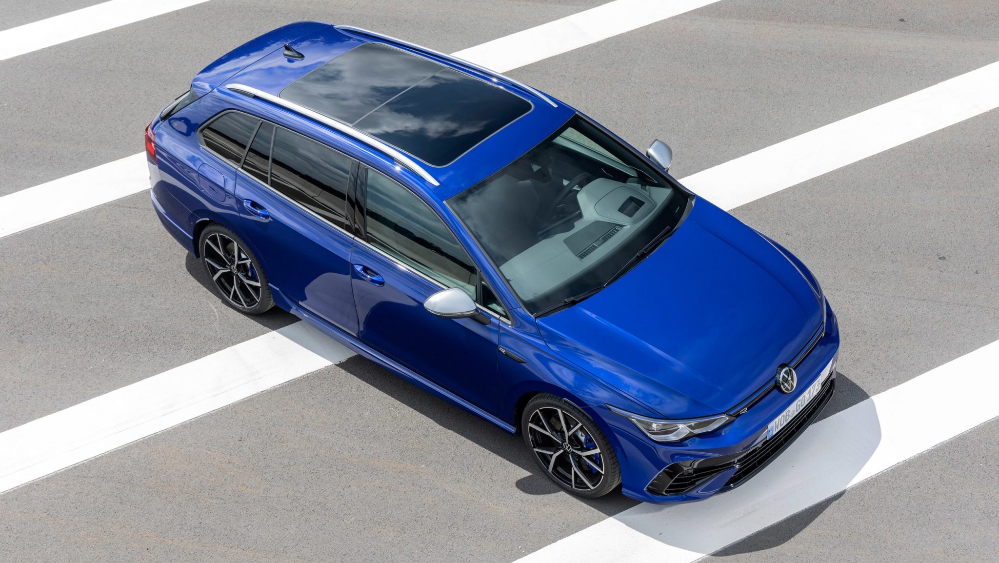 The Volkswagen Mk8 Golf R Spawns A Sporty Wagon Variant - Automacha