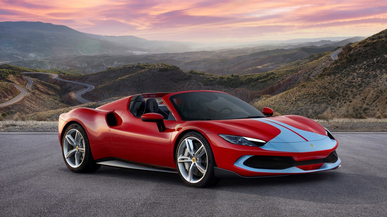 Ferrari 296 GTS, new rear-engined plug-in hybrid - Automacha