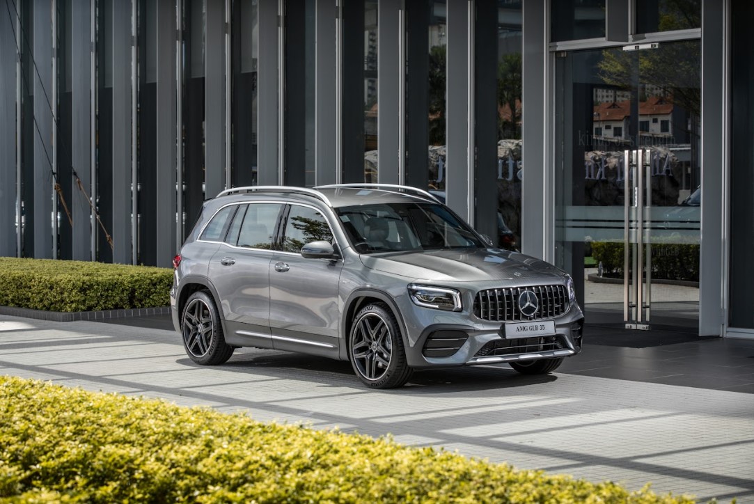 Mercedes-Benz-AMG GLB 35 4MATIC gets updated with new features - Automacha