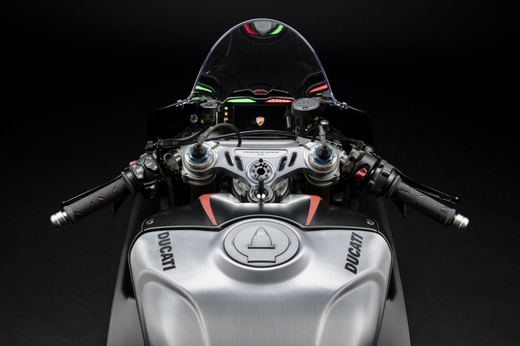 Ducati Panigale V4 SP2, the ultimate racetrack machine - Automacha