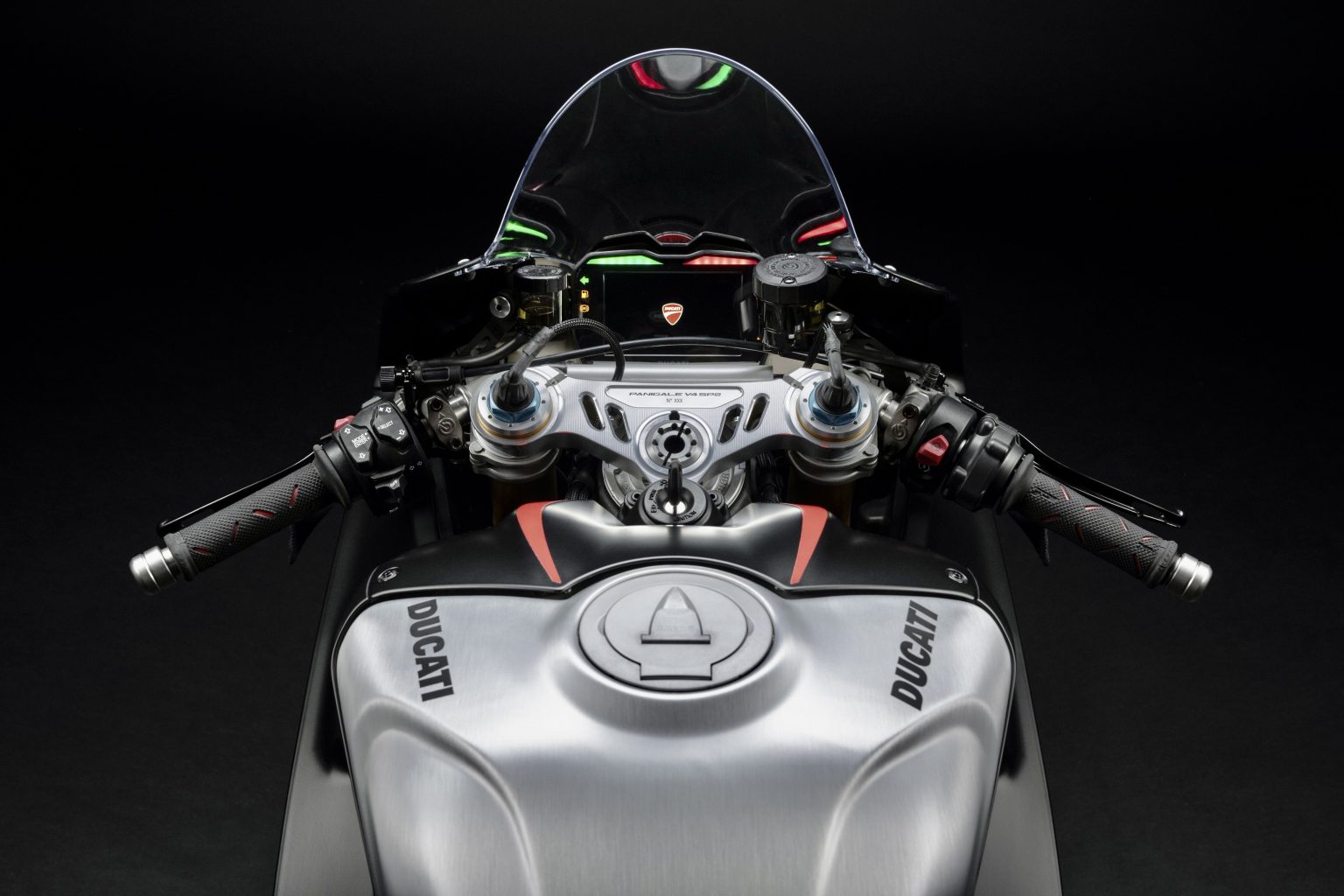 Ducati Panigale V4 SP2, the ultimate racetrack machine - Automacha