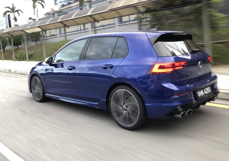 Volkswagen Golf R Mk8 Drive Impression - Automacha