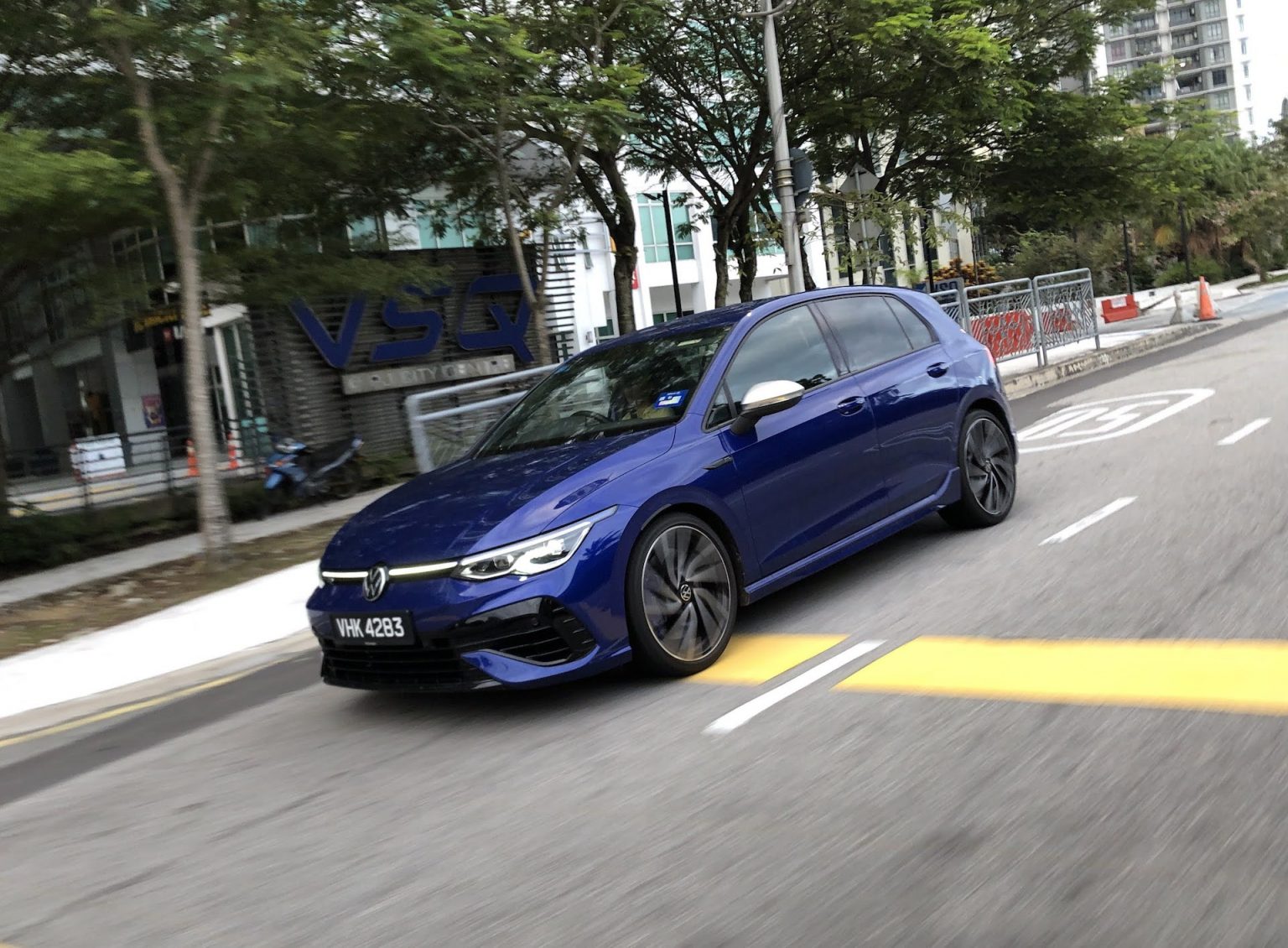 Volkswagen Golf R Mk8 Drive Impression - Automacha