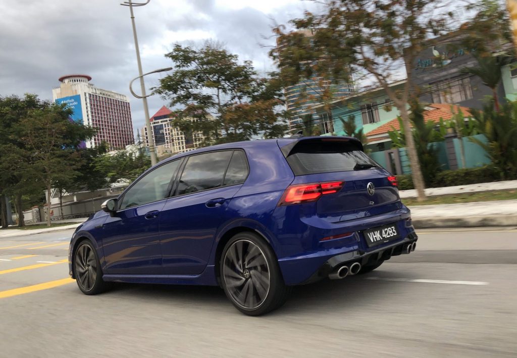Volkswagen Golf R Mk8 Drive Impression - Automacha