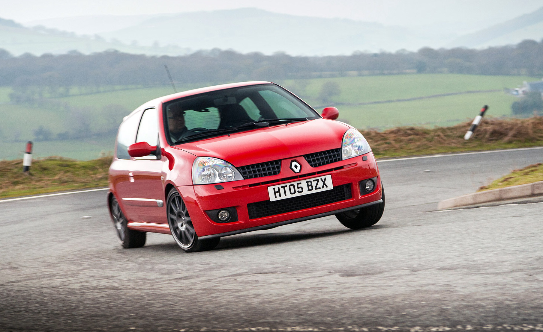 AP-Worthy Left Field Imports #3: RenaultSport Clio 182 Trophy - Automacha