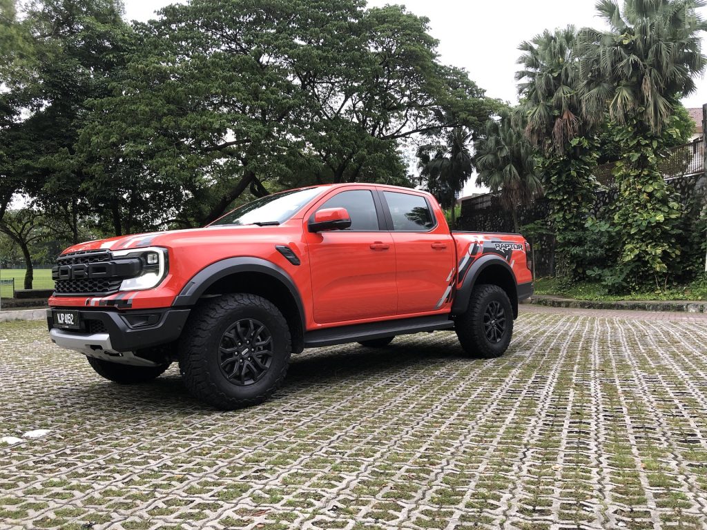 Ford Ranger Raptor 3.0 V6 Petrol Test Drive Review - Automacha