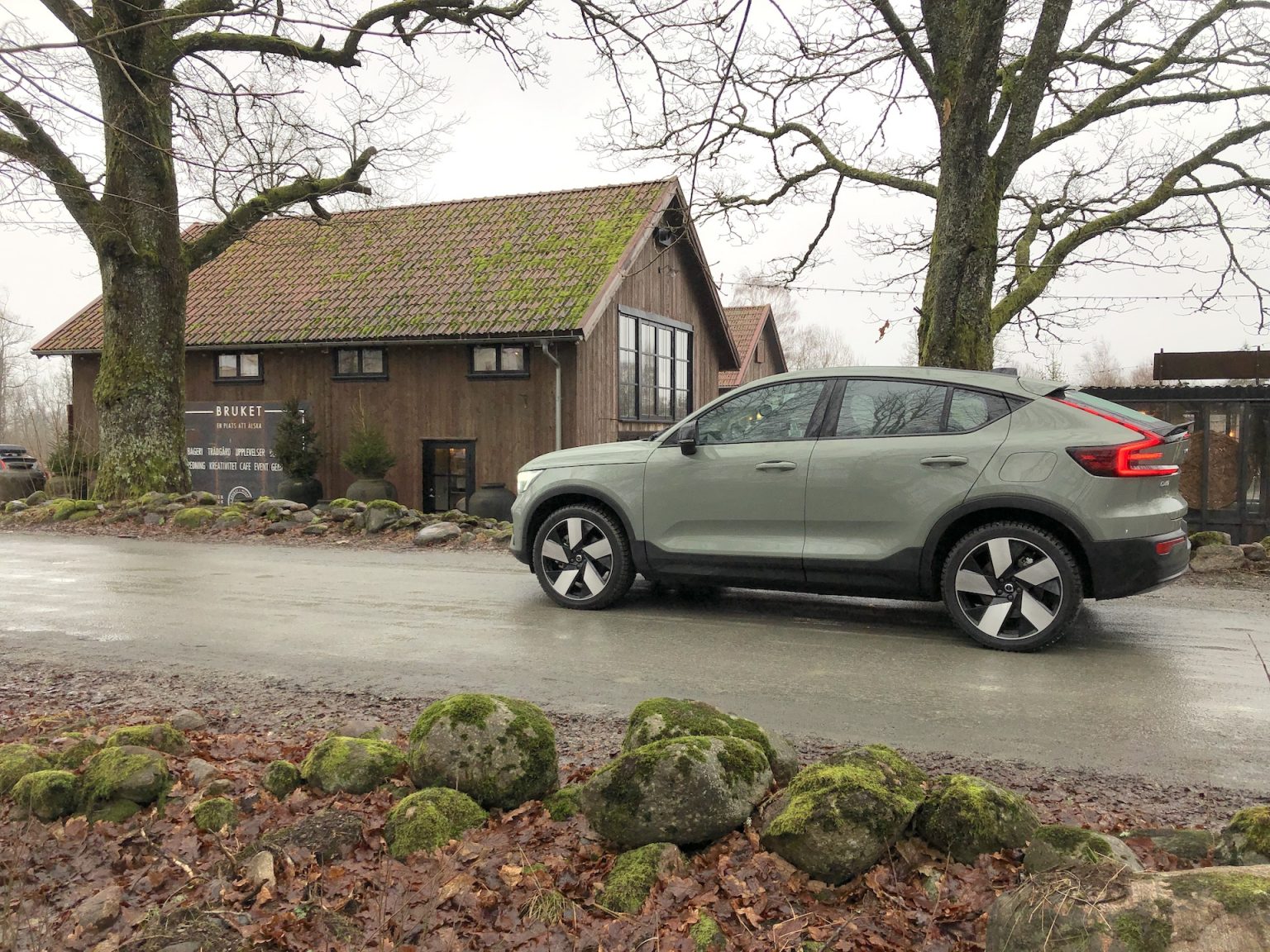 Volvo C40 Recharge 'Drive And Dipped In Blue' Review - Automacha