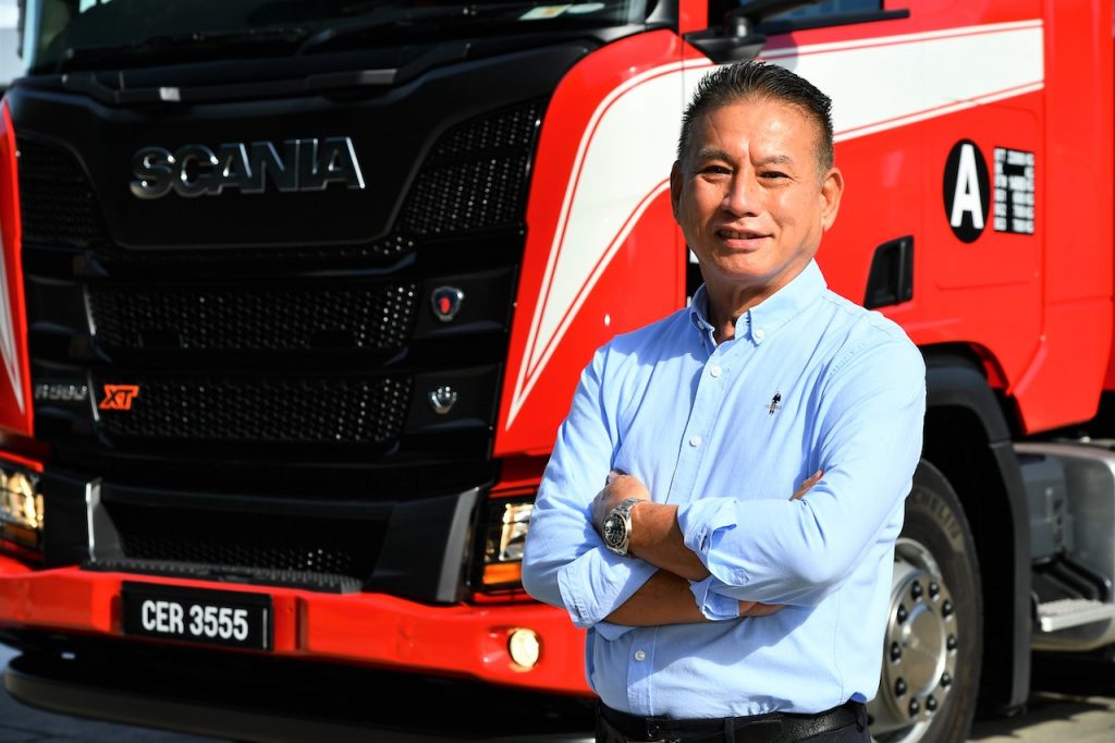 SCANIA R560 V8 XT Arrives In Labuan For Kiong Ngee Engineering - Automacha