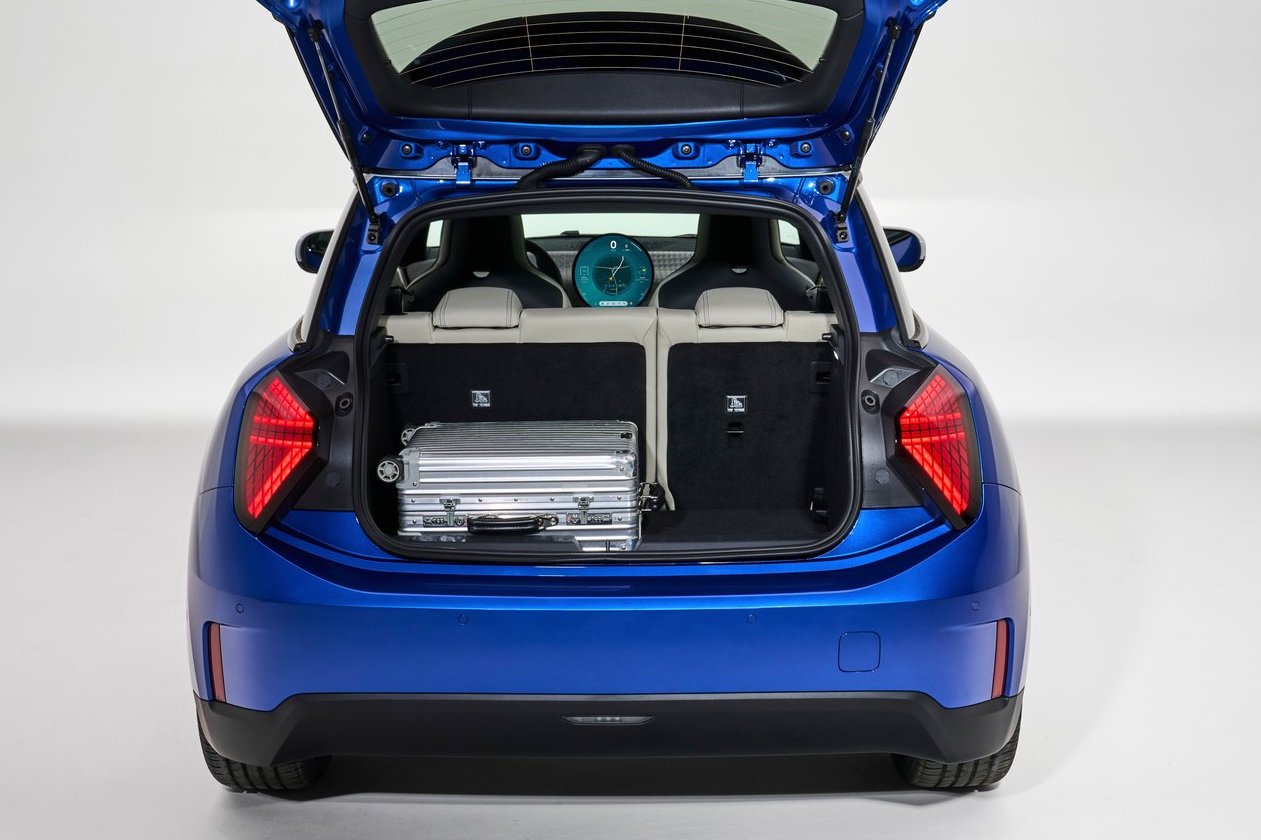 New MINI EV Debuts With Minimalist Cabin & More Range - Automacha