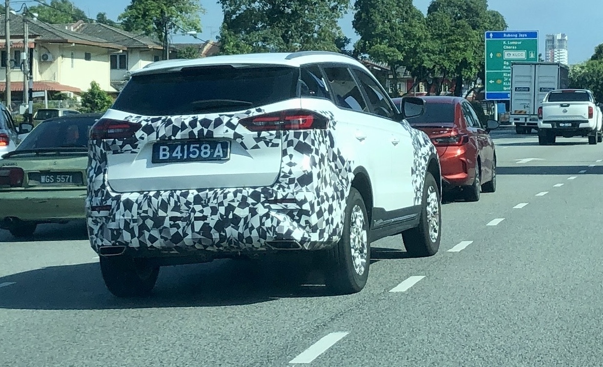 Proton X70 Facelift Spied In KL With Mild Rear End Redesign - Automacha