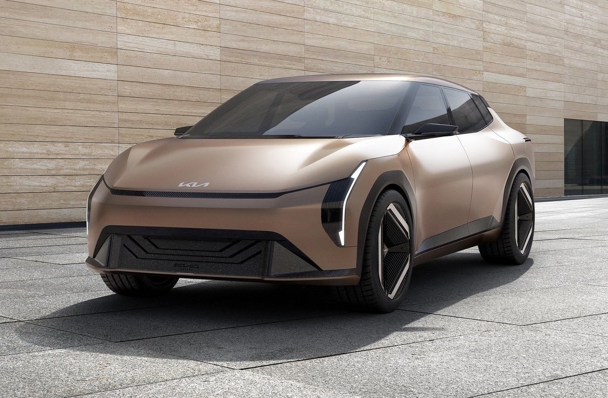 Kia EV4 Concept Previewed With A Funky Fastback Rear End - Automacha