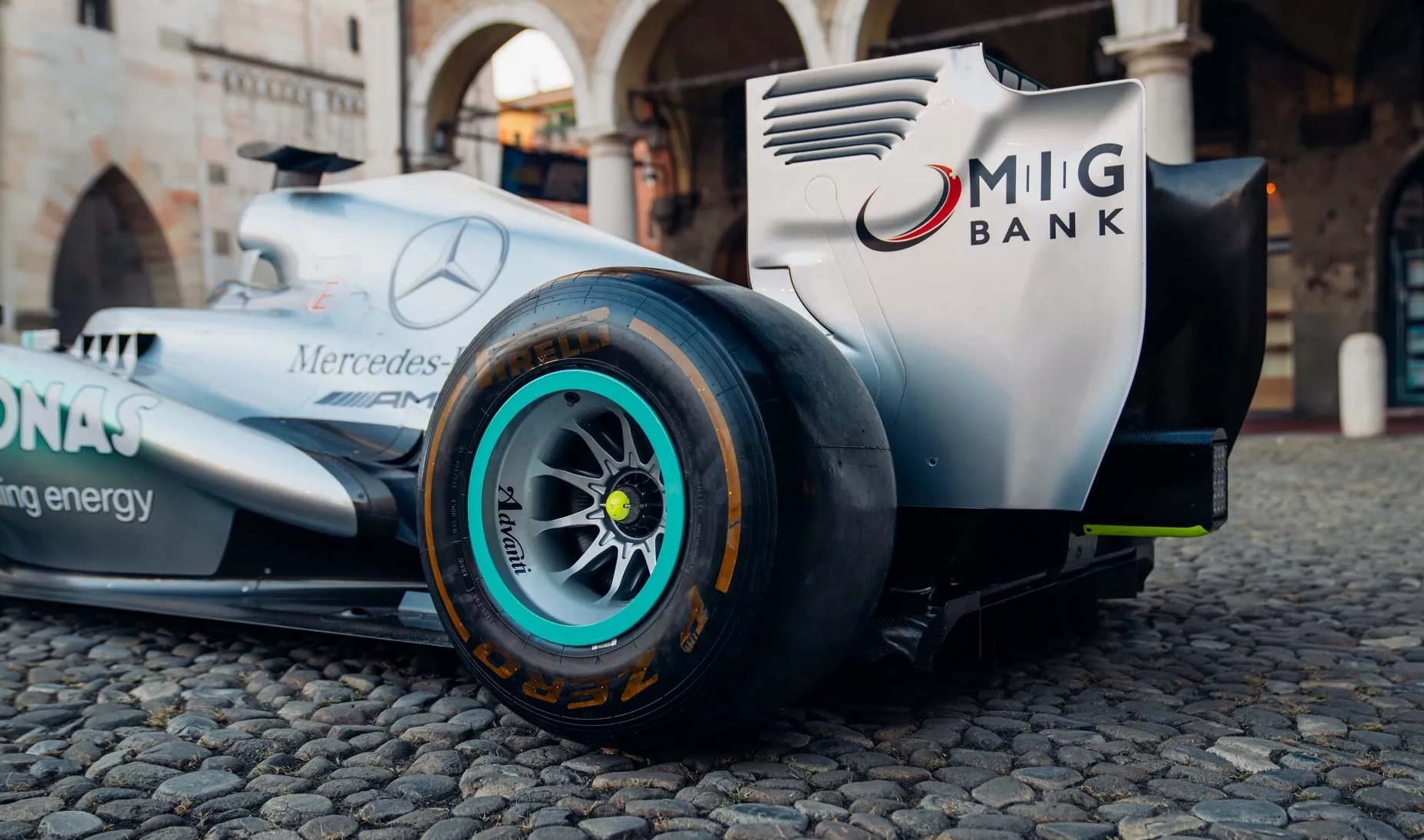 Hamilton’s 1st Race-Winning Mercedes F1 Car Is Up For Auction - Automacha