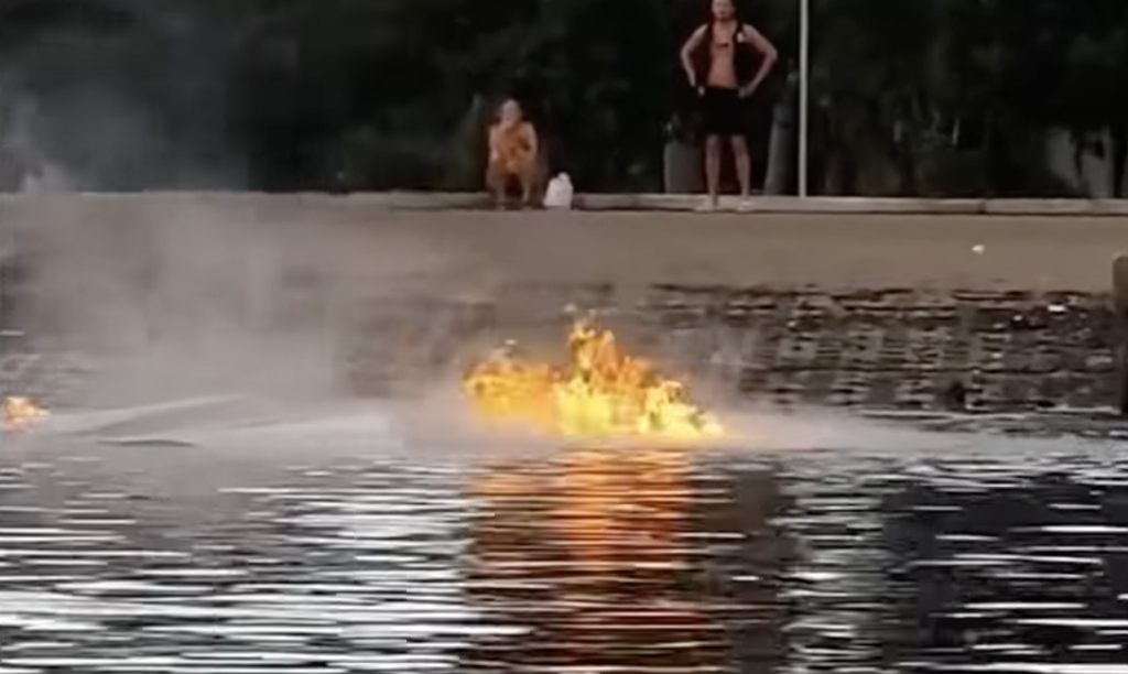 Tesla Model X Continues Burning While Submerged In Water - Automacha
