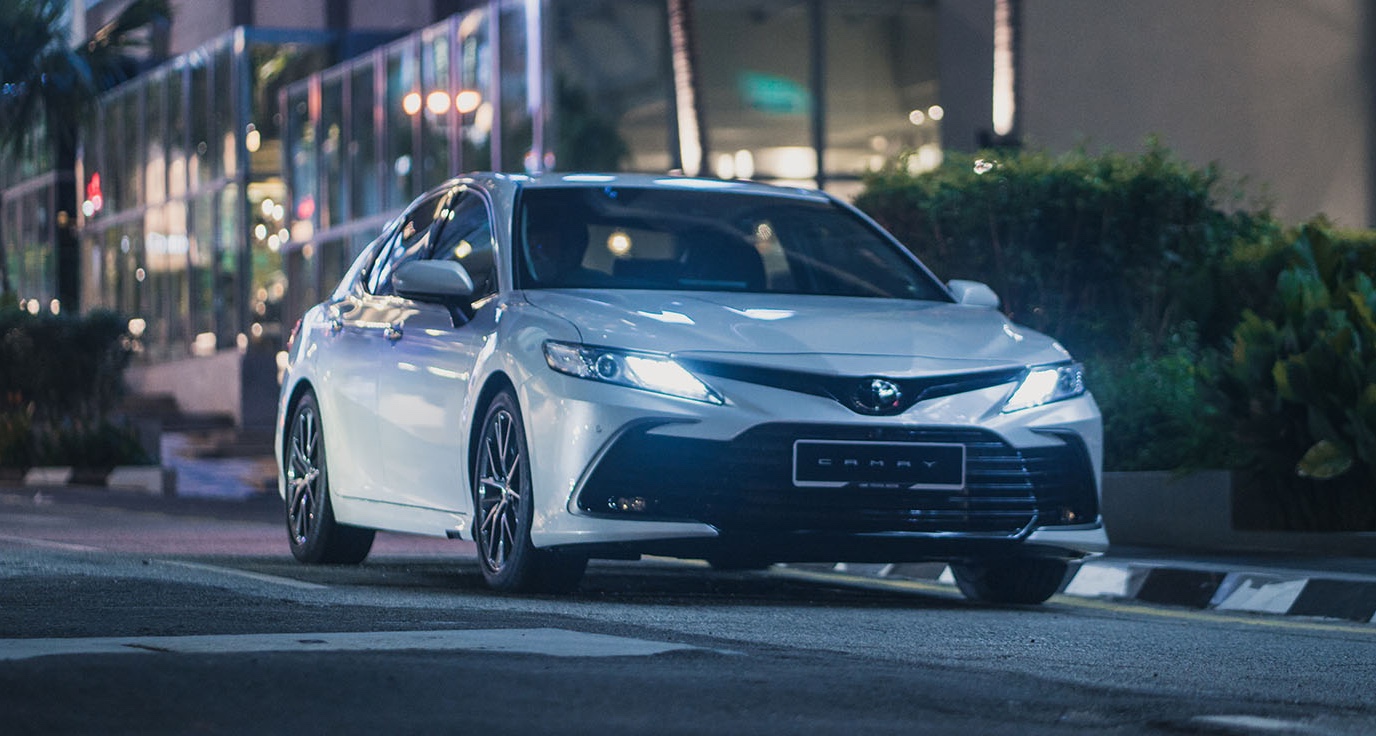 Spec Vs Spec: Toyota Camry 2.5V Vs Tesla Model Y SR RWD - Automacha