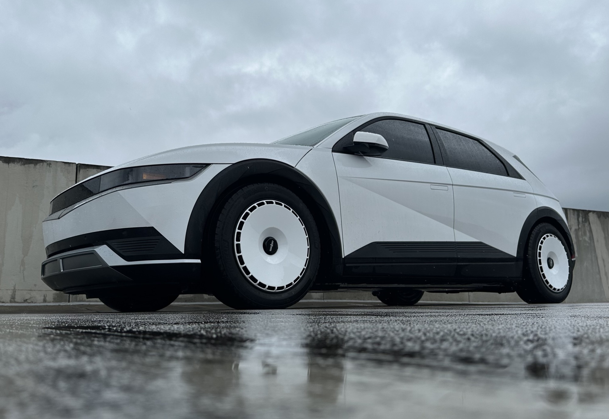 An IONIQ 5 On Rotiform Aerodisks Screams Cyberpunk Rally Car - Automacha
