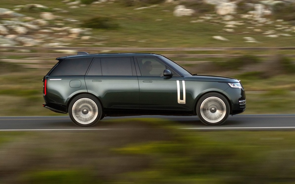 EV Range Rover Touts V8-Rivalling Power & Off Road Prowess - Automacha