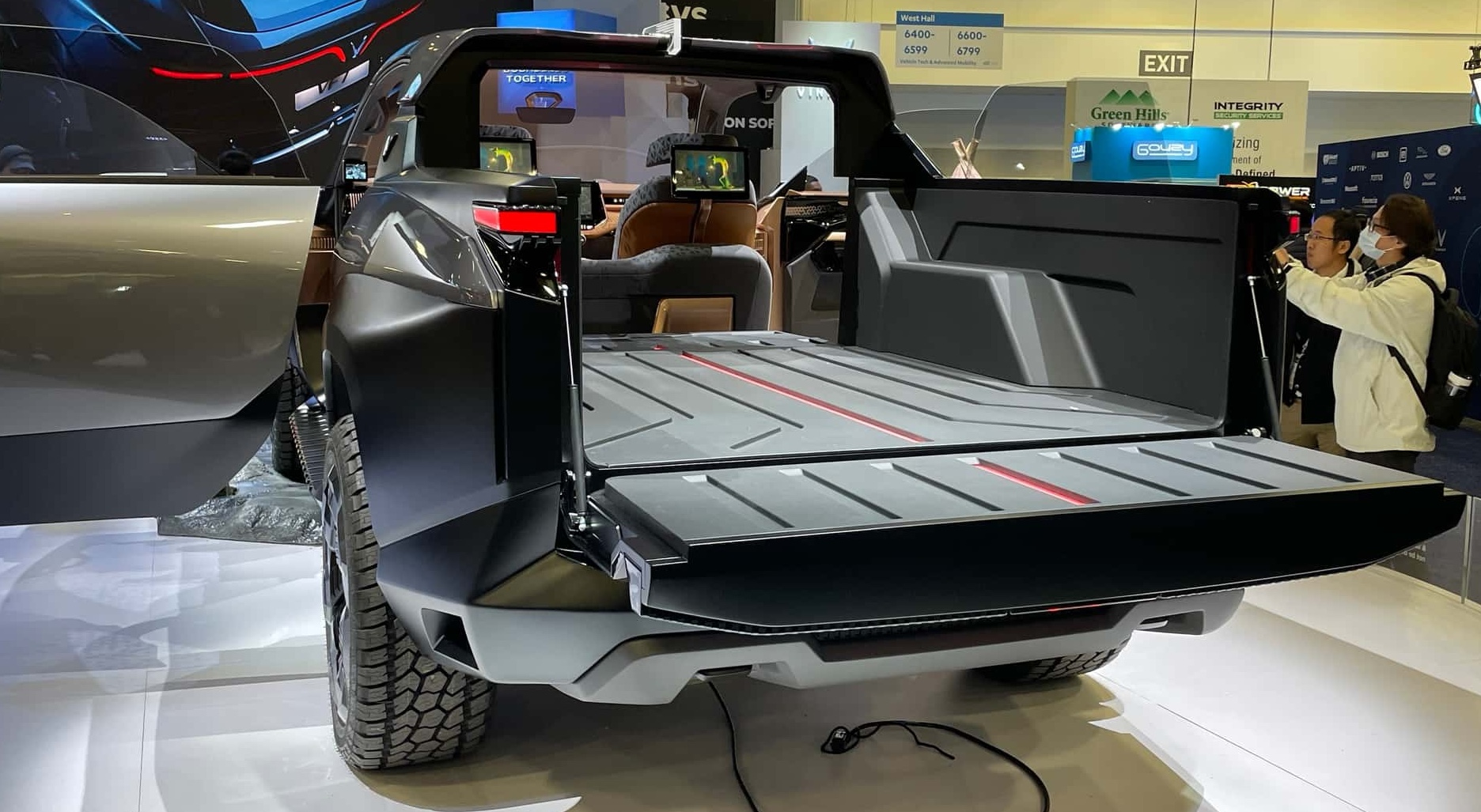 VinFast VF Wild Concept Debuts As An EV Hilux Alternative - Automacha