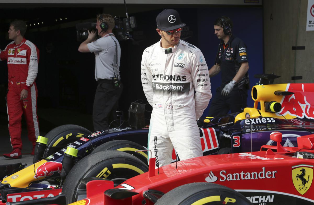 Lewis Hamilton Makes Shock Move To Ferrari For 2025 - Automacha