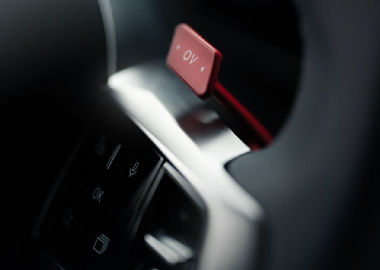 The New Alpine A290 All-Electric Hot Hatch Game-ifies Driving Fun ...