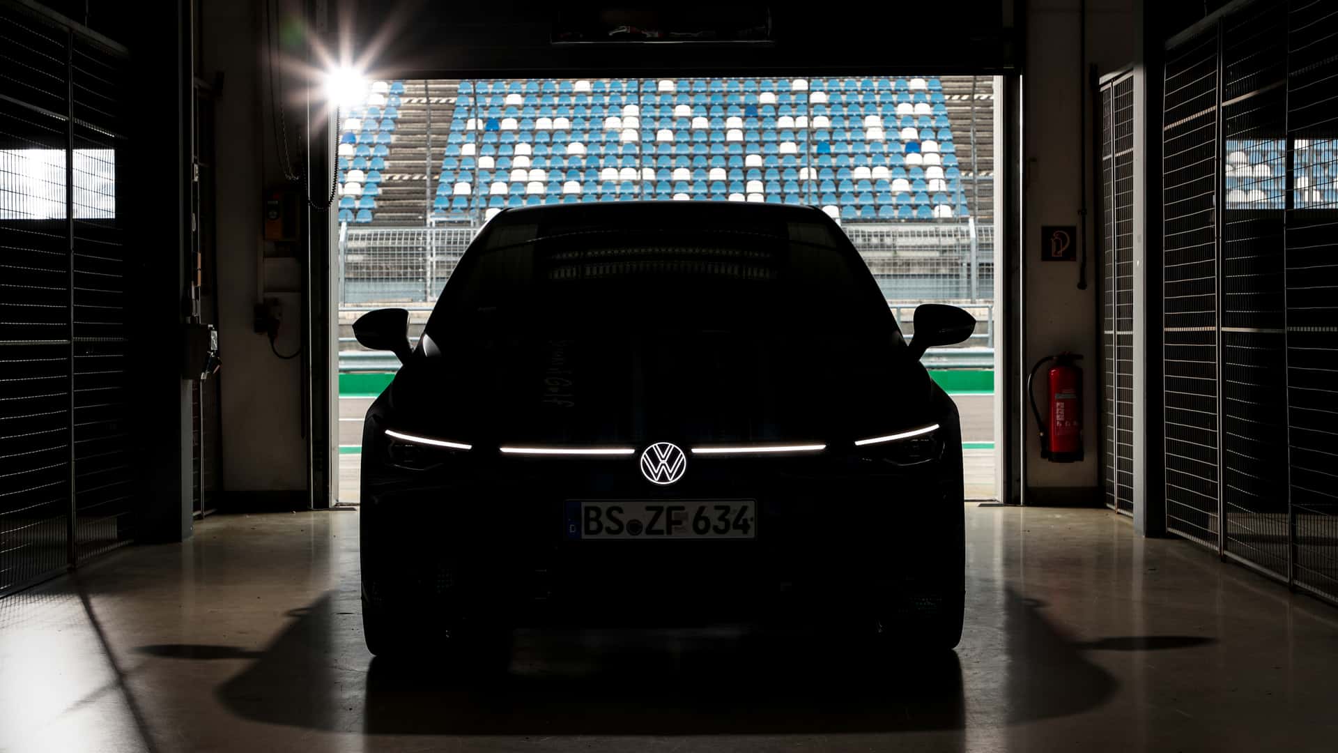 Volkswagen Golf R Mk 8.5 Nets More Power But Loses The Stick - Automacha