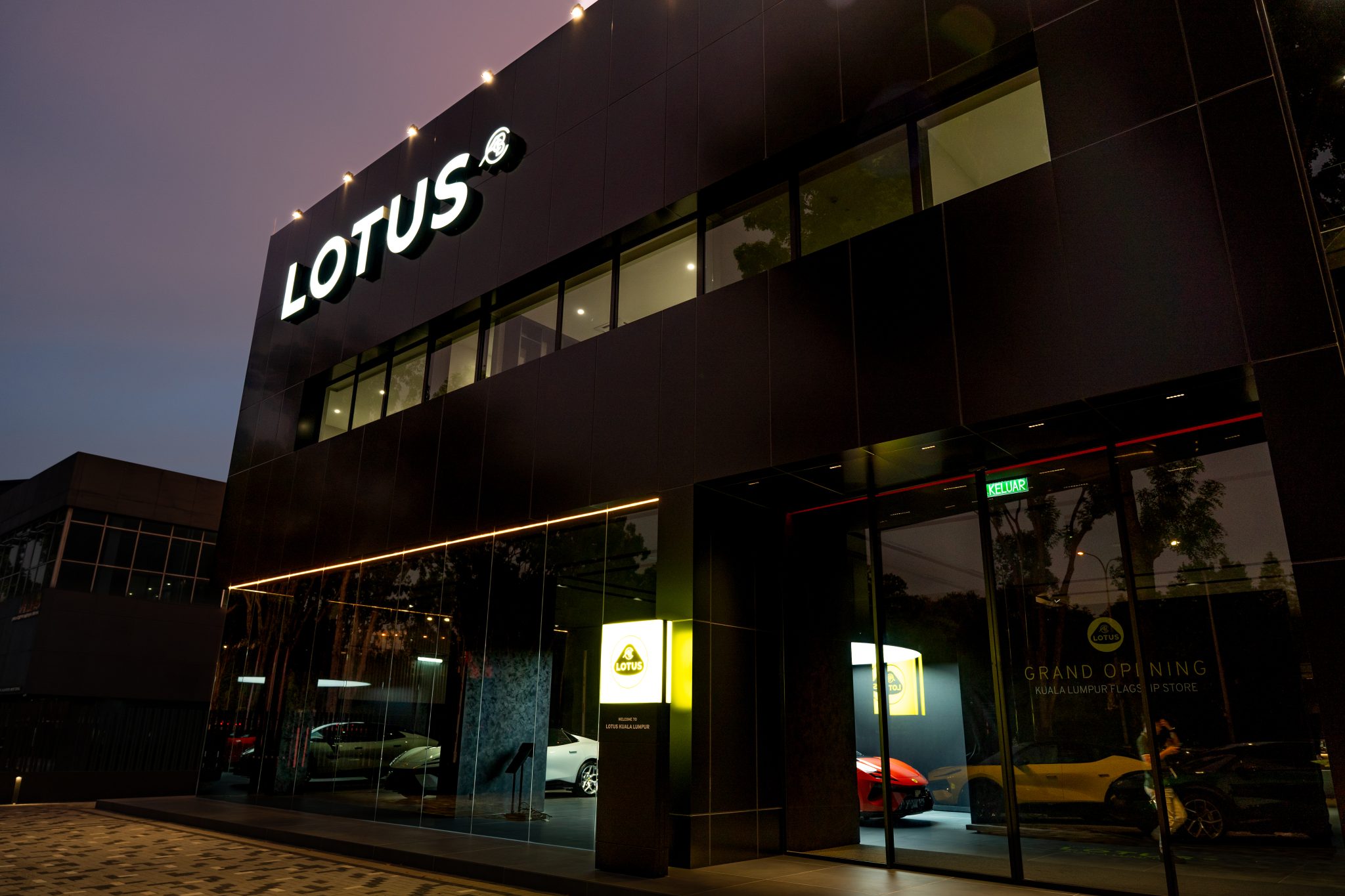 Lotus Opens Its Maiden Malaysian Flagship Store In Glenmarie - Automacha