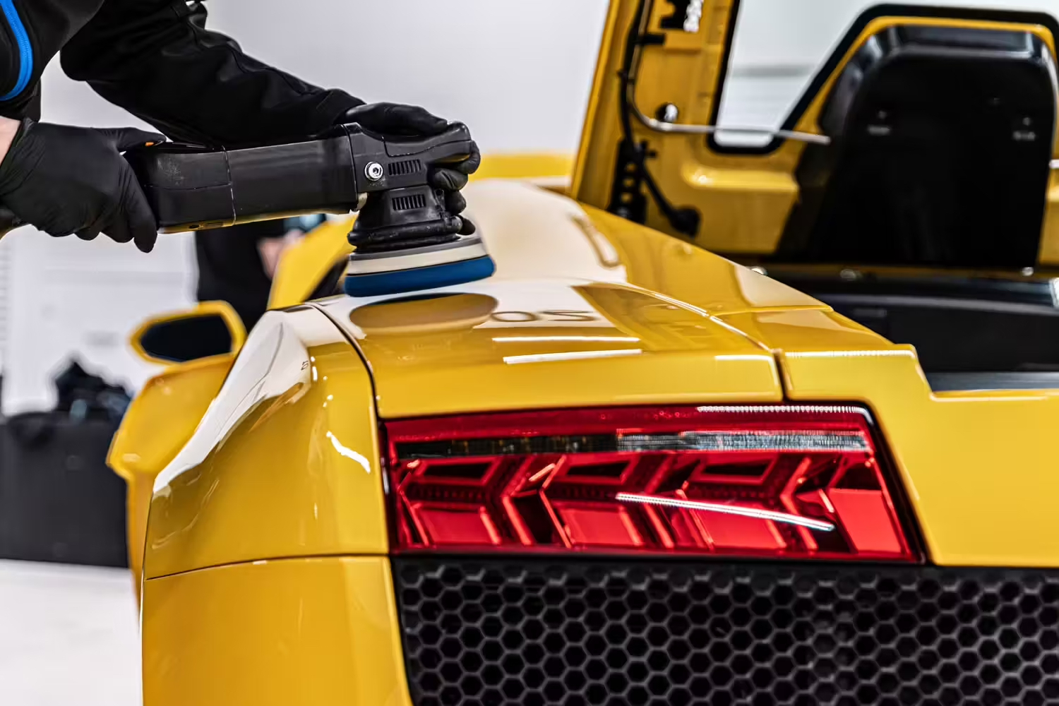 A Quick Guide On The Fancy New World Of Car Paint Protection - Automacha