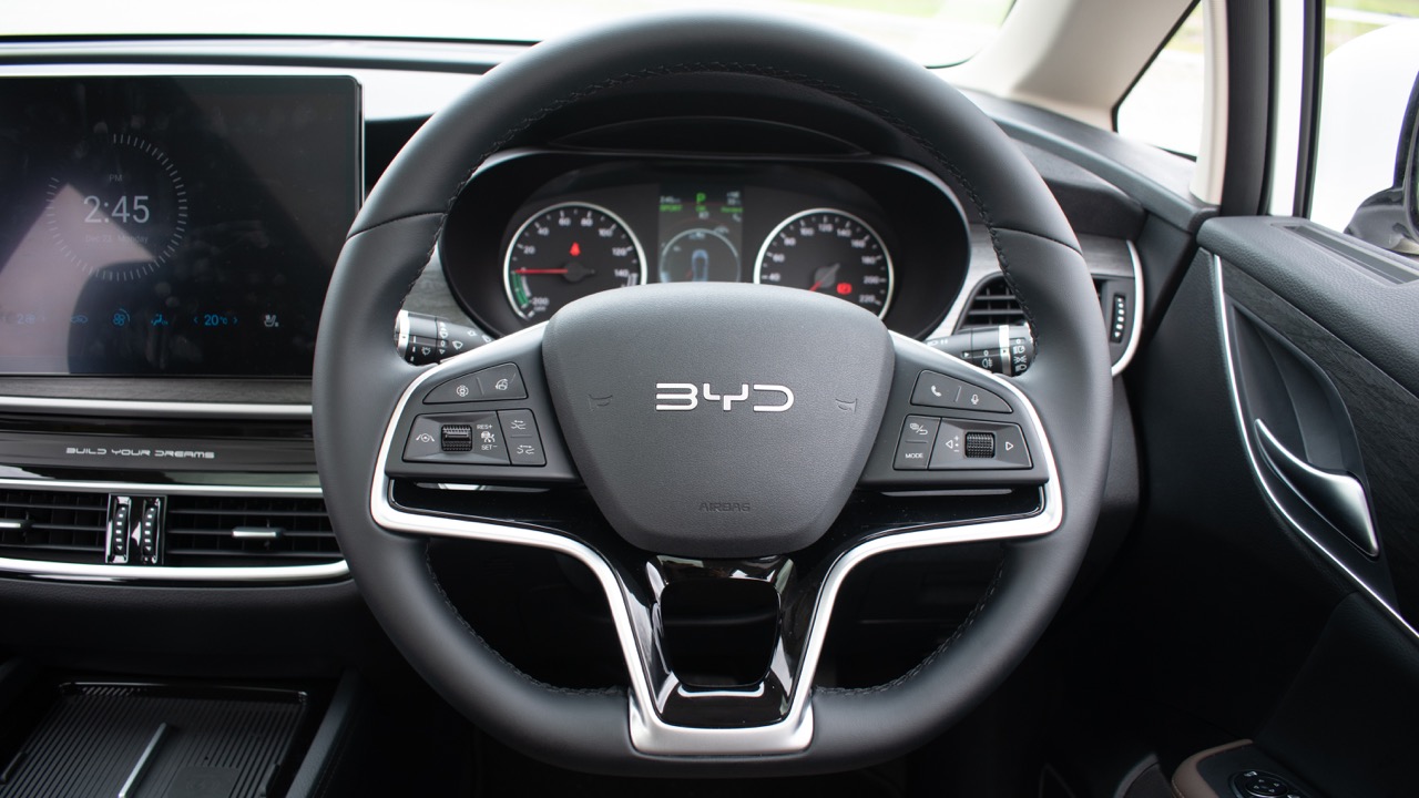 BYD M6 Extended Review: A Very Practical All-Electric Proposition ...