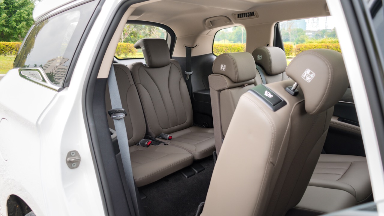 BYD M6 Extended Review: A Very Practical All-Electric Proposition ...