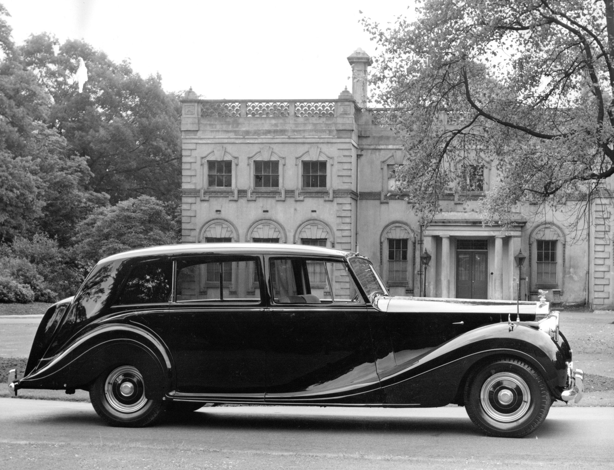 The Rolls-Royce Phantom Is Celebrating Its Centenary In 2025 - Automacha