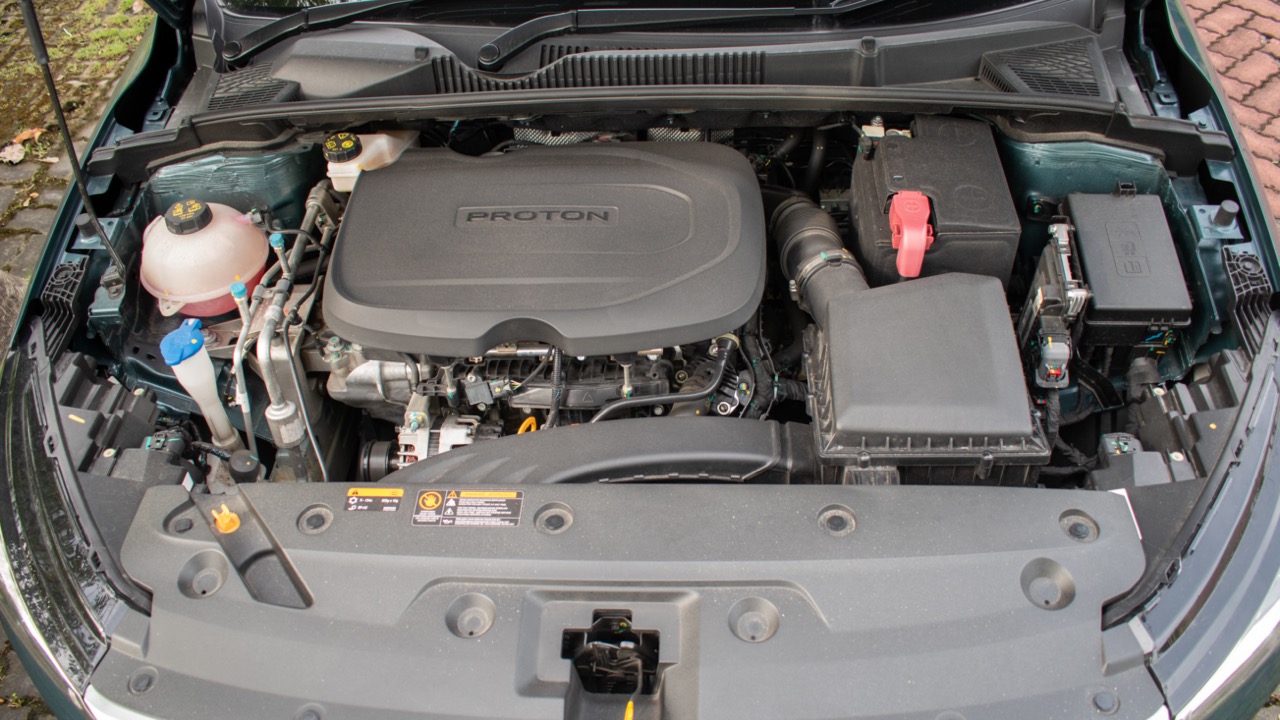 Proton S70 Flagship X Sedan Review: Still 70/100% - Automacha