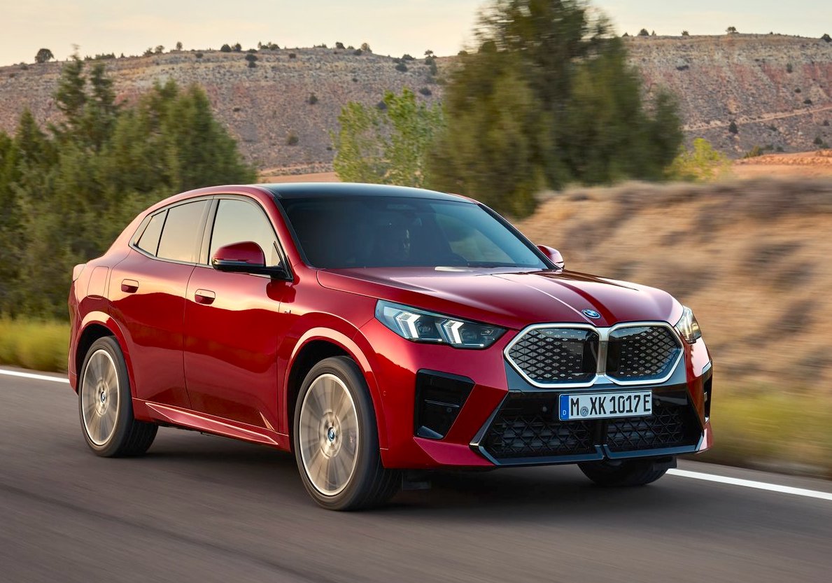 BMW iX2 xDrive30 Taken For A Weekend Family Test - Automacha